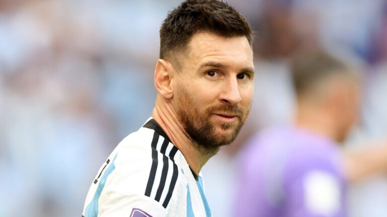 Najlepsi piłkarze FC Barcelony w historii - TOP 25 - oleMagazyn.pl